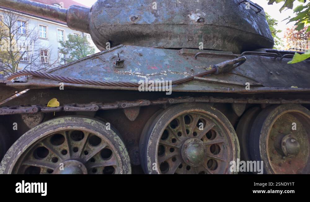 Soviet T-34 medium tank, world war II, artillery gun on armored turret ...