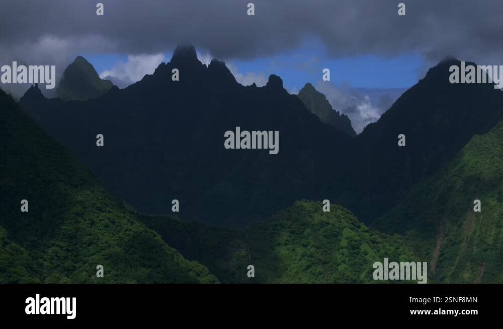 Vallee de Tautira River Valley Bay Vaitepiha villageTeahupoo Tahiti ...