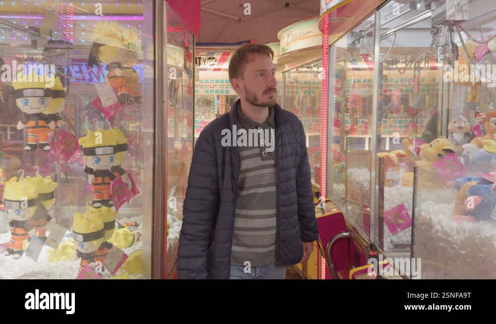 Funfair arcade machine Stock Videos & Footage - HD and 4K Video Clips ...