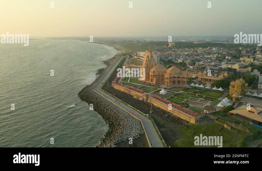 Temples of Lord Shiva, Indian Temple Architecture, Somnath Temple ...