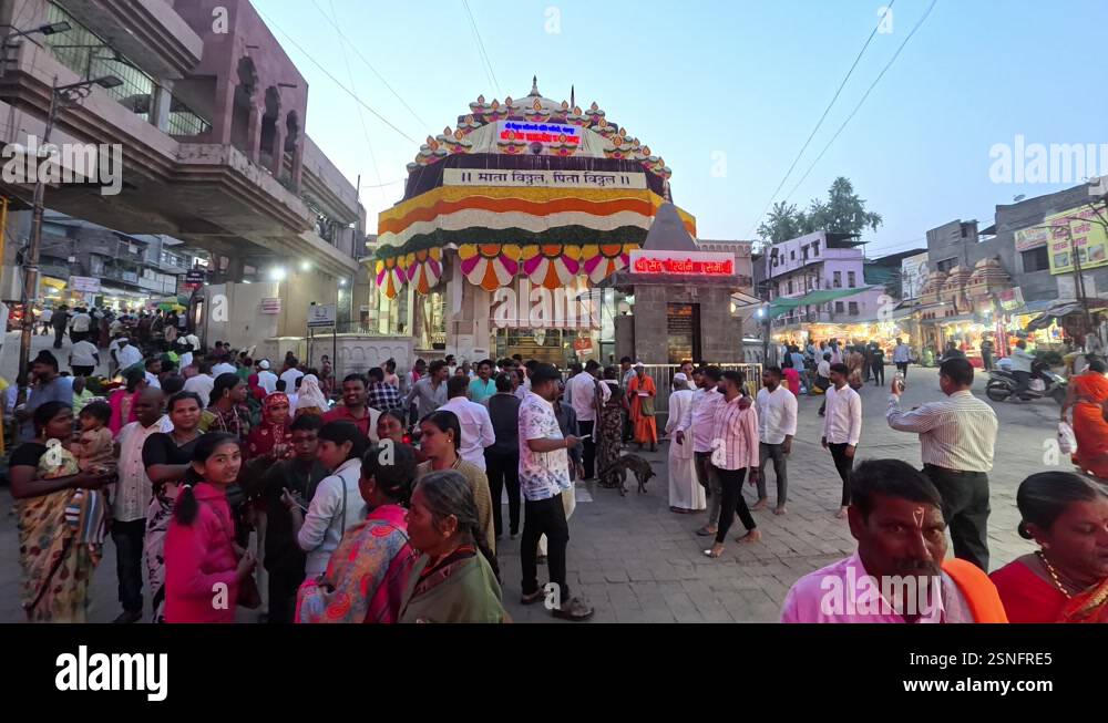 Vitthal Temple at Pandharpur, Vitthal Rukmini Temple, Maharashtra India ...
