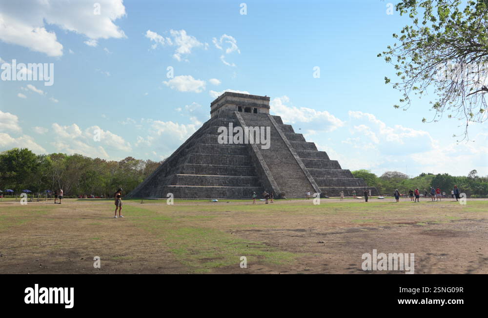 El Castillo Pyramid - Temple Of Kukulcan Mesoamerican Step-pyramid In ...