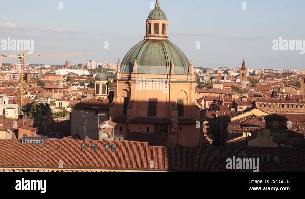 Dome bologna Stock Videos & Footage - HD and 4K Video Clips - Alamy