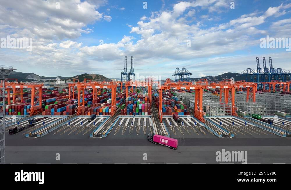 Loading operations port Stock Videos & Footage - HD and 4K Video Clips ...