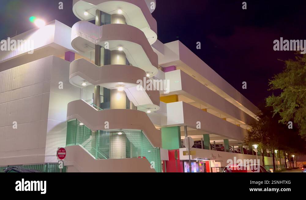 Parking Garage at Lincoln Street Pedestrian Zone in Miami Beach - MIAMI ...