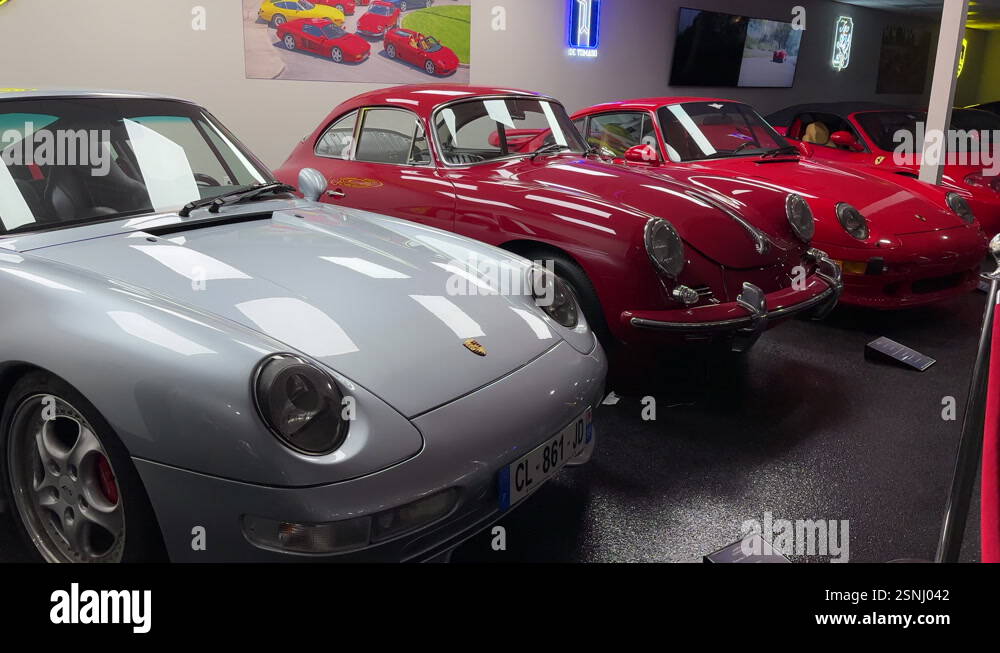 Vw vw auto Stock Videos & Footage - HD and 4K Video Clips - Alamy