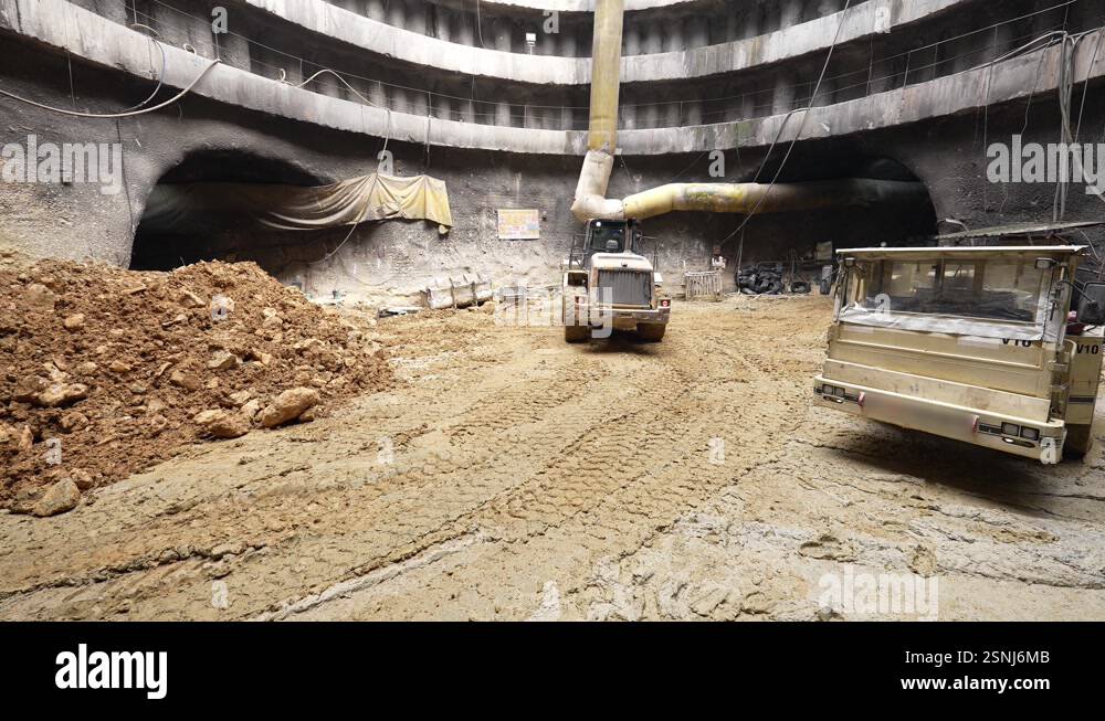 Construction work metro tunnel Stock Videos & Footage - HD and 4K Video ...