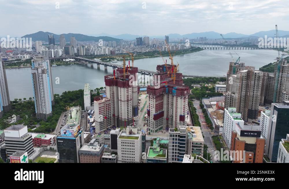 Cityscape with a view of the Han River at the construction site of the ...