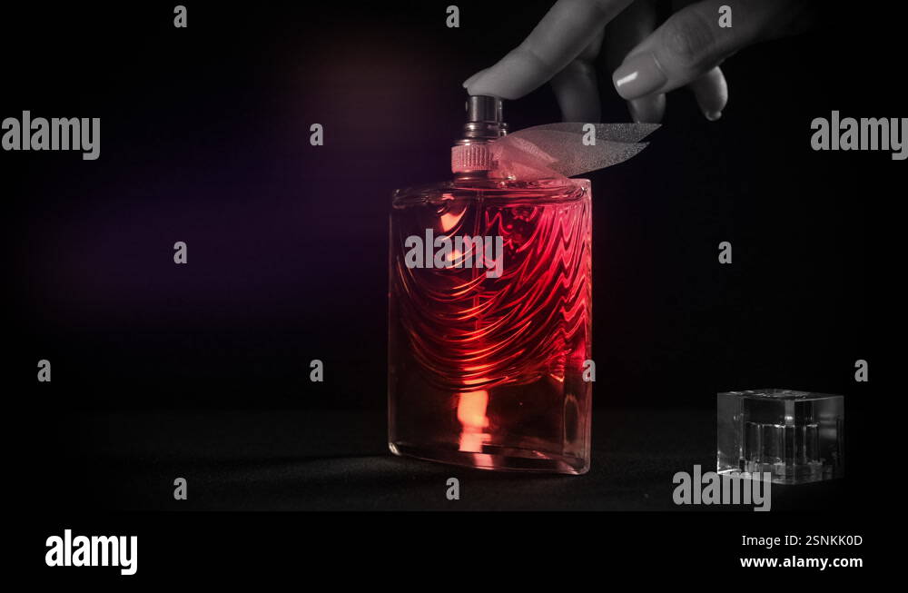 Iconic perfume Stock Videos & Footage - HD and 4K Video Clips - Alamy