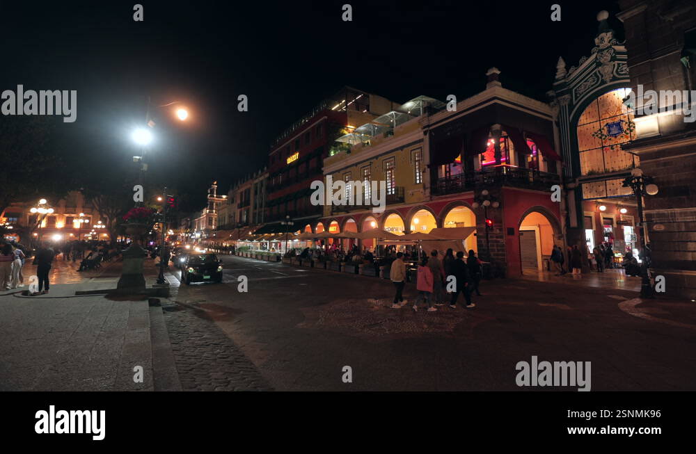 Historic building with gallery and restaurant at Zocalo at night ...