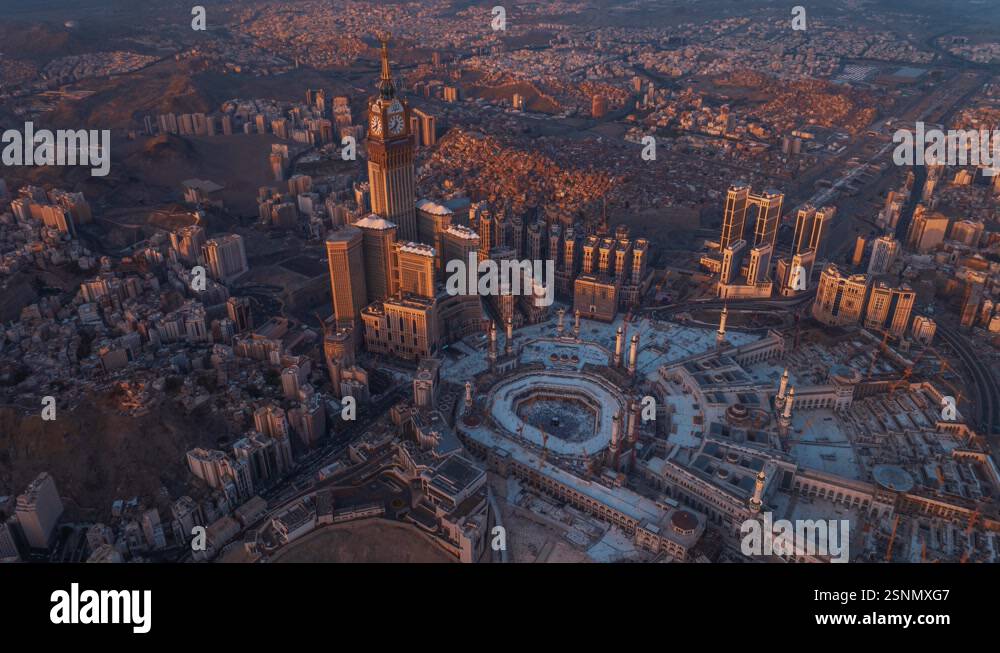 Kaaba mecca tower Stock Videos & Footage - HD and 4K Video Clips - Alamy