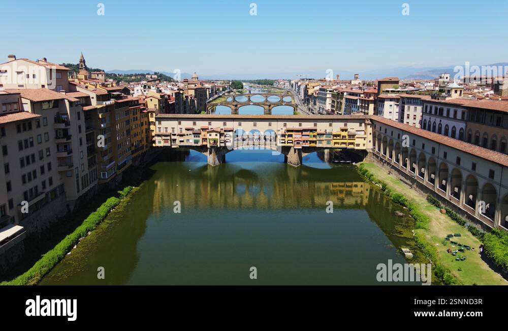 Iconic Ponte Vecchio Bridge - Timeless Renaissance Beauty, Arno River ...