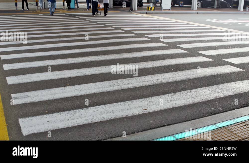 Traffic signal lights on the ground synced to the overhead signal ...