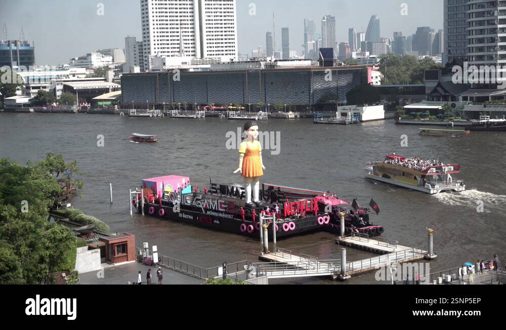 A 12-meter-tall statue of Young-hee, the iconic doll from Netflix's ...