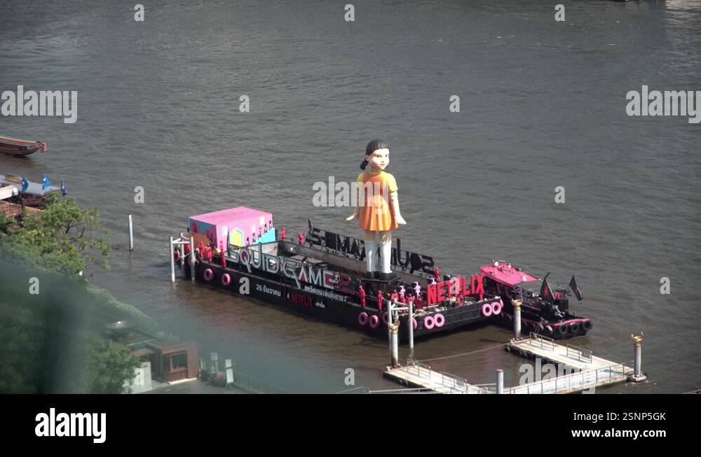 A 12-meter-tall statue of Young-hee, the iconic doll from Netflix's ...