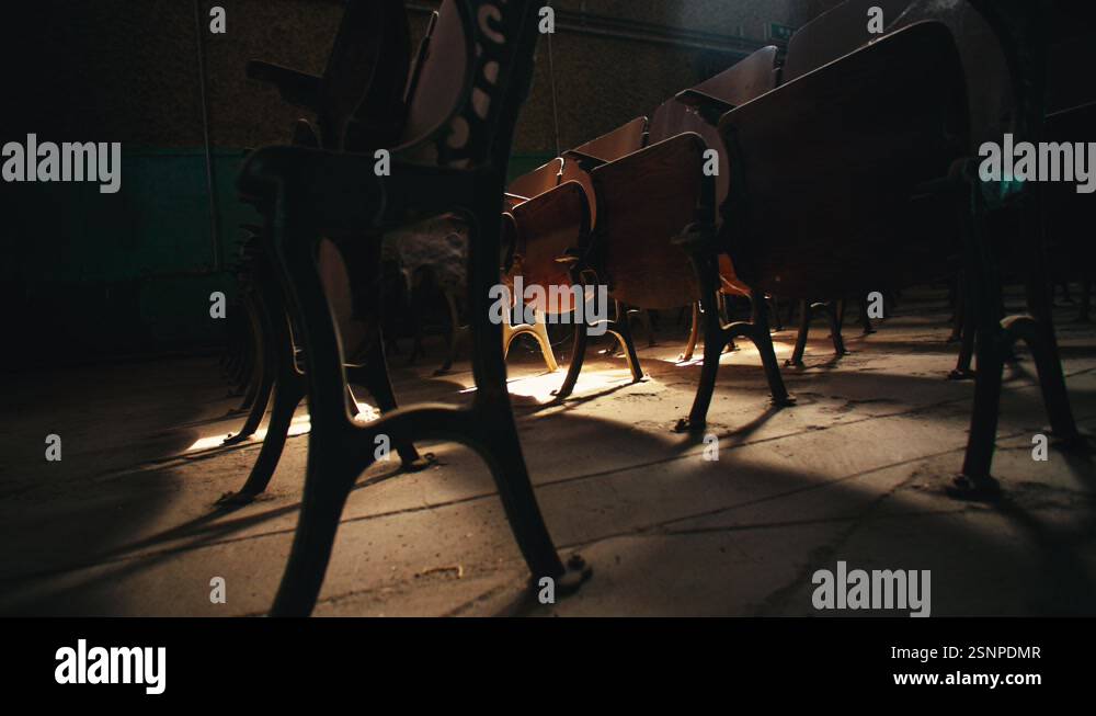 Nostalgic times, memories of old theaters, old chairs, old cinemas ...
