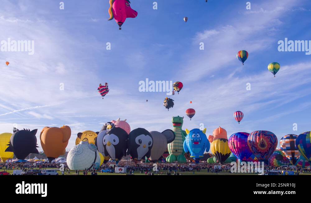 Balloon Fiesta Special Shapes Timelapse Stock Video Footage - Alamy