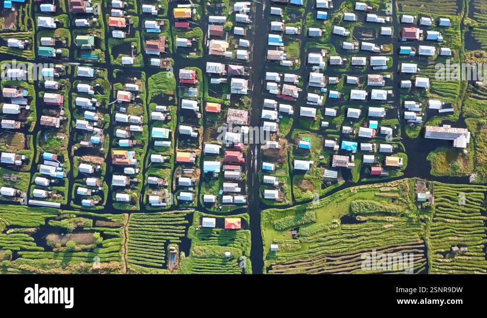Floating houses on inle lake Stock Videos & Footage - HD and 4K Video ...