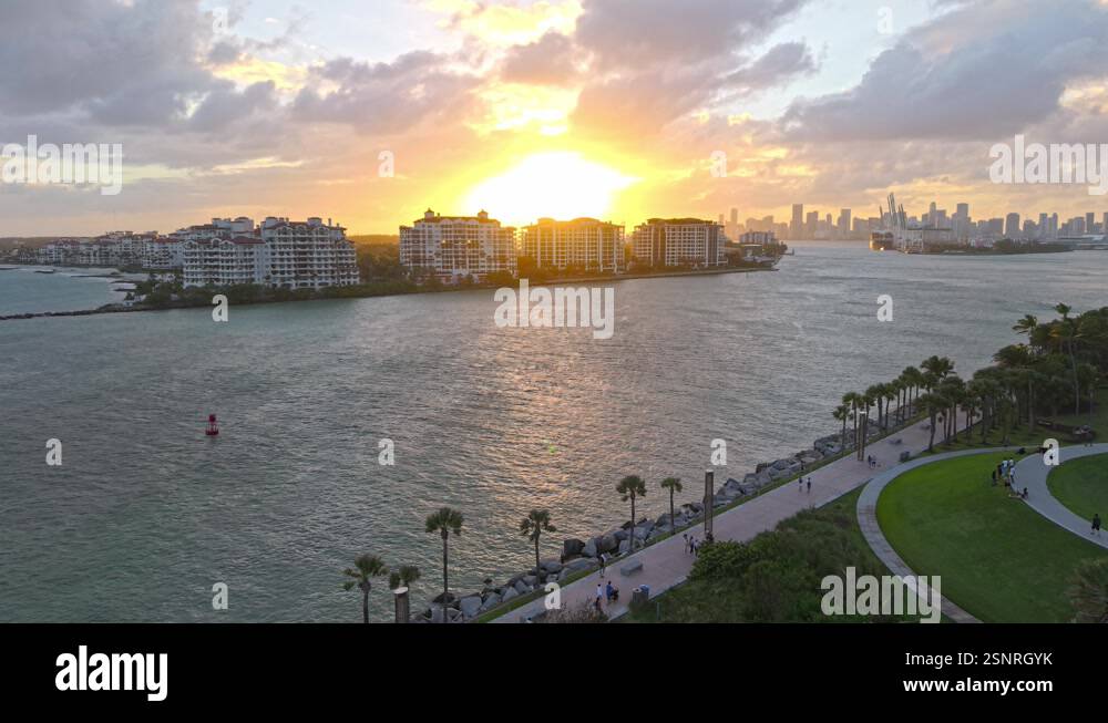 Miami oceanfront paradise Stock Videos & Footage - HD and 4K Video ...