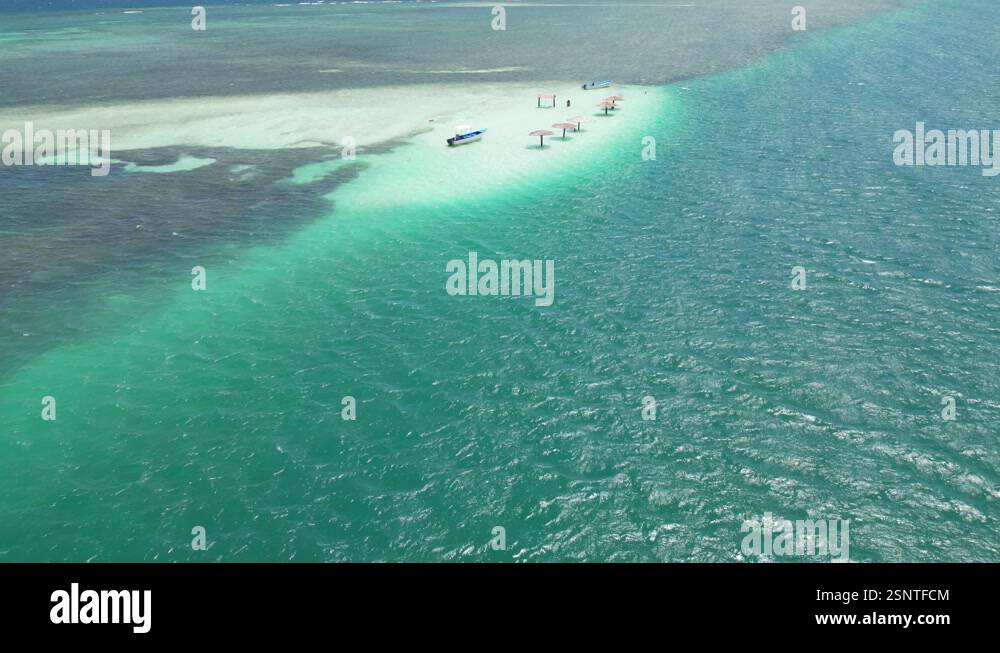 Aerial view of tourists enjoying the picturesque sandbank Gran Grossier ...