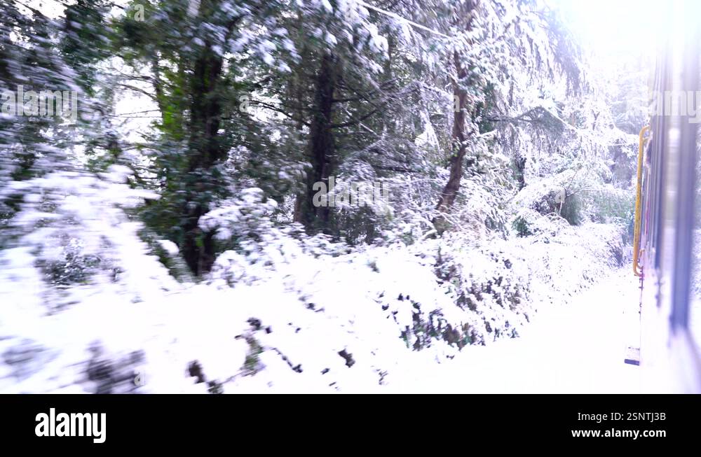 Snowfallrailstation Stock Videos & Footage - HD and 4K Video Clips - Alamy