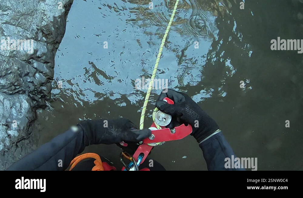 Water threads Stock Videos & Footage - HD and 4K Video Clips - Alamy