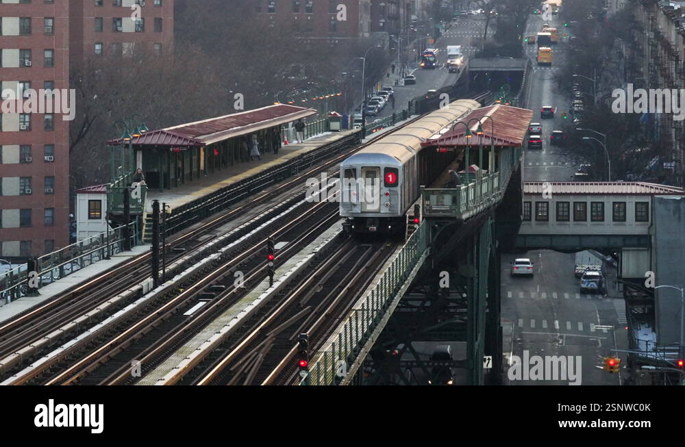 b-roll of the 1 train passing through Harlem Stock Video Footage - Alamy