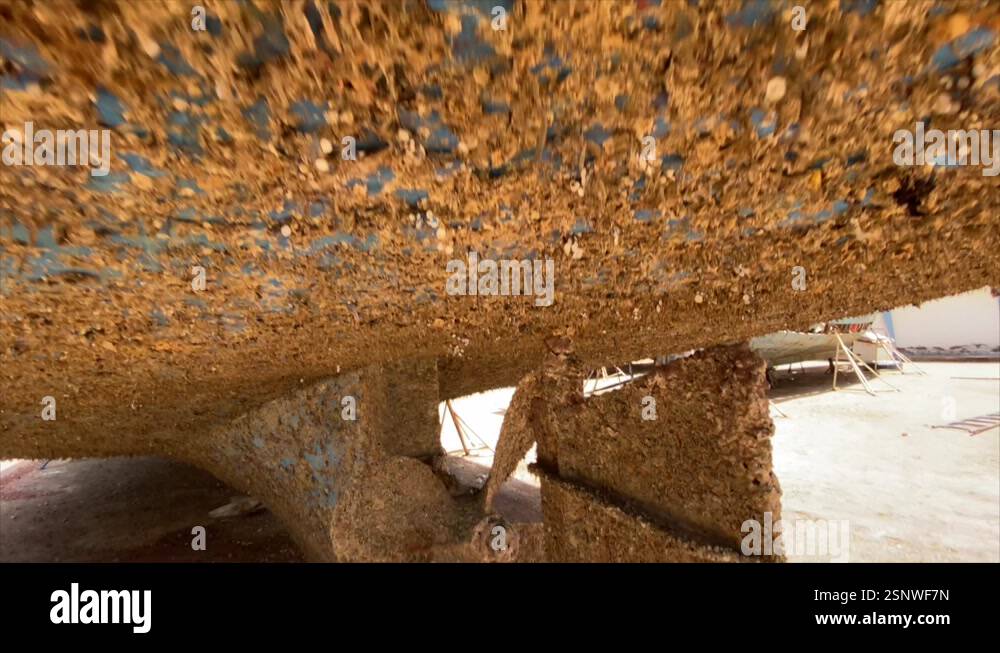 Boat hull barnacles Stock Videos & Footage - HD and 4K Video Clips - Alamy