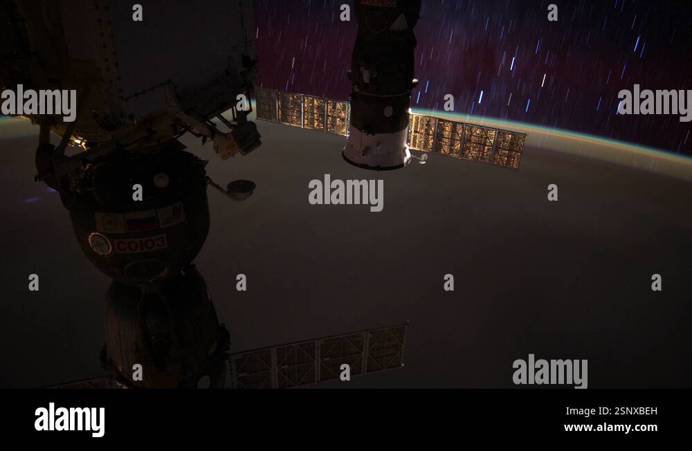 Iss 47 aurora australis Stock Videos & Footage - HD and 4K Video Clips ...