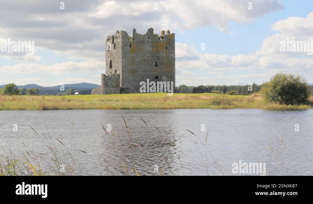 Threave Castle and The River Dee, Dumfries and Galloway, Scotland, UK ...