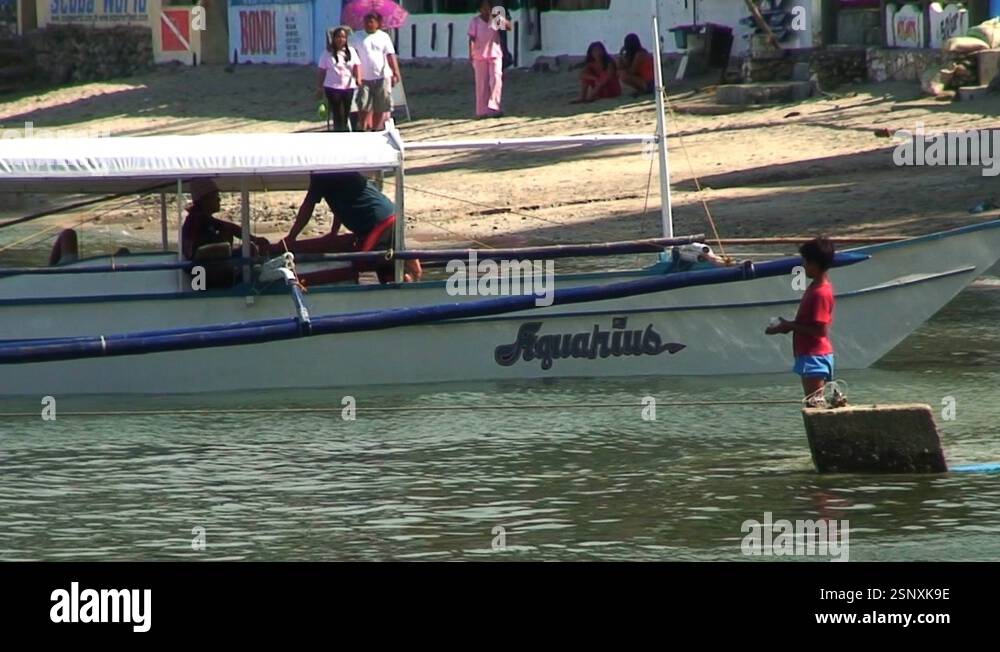 Traditional filipino banka outrigger fishing boat in Philippines Stock ...