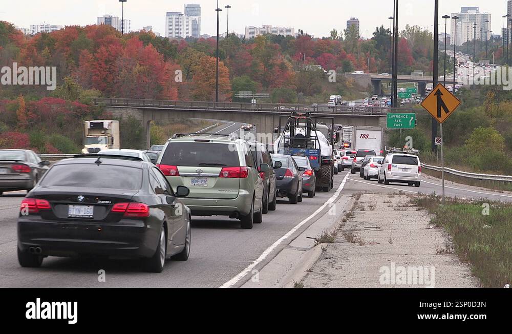 Epic traffic gridlock in Toronto Stock Video Footage - Alamy