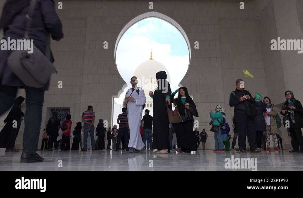 People visit the Sheikh Zayed Grand Mosque in Abu Dhabi Stock Video ...