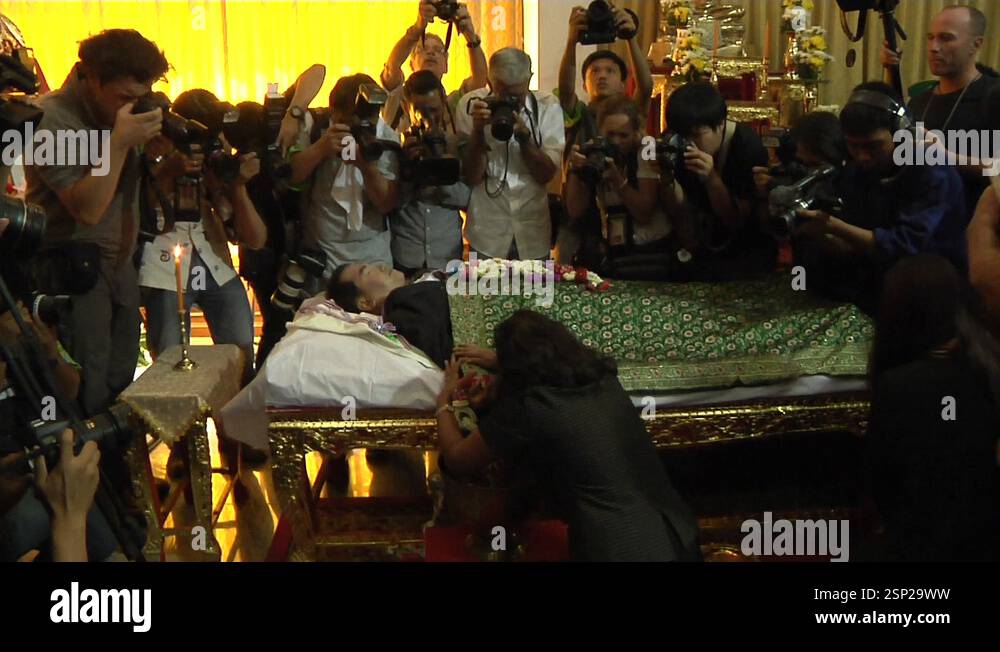 Funeral of Sutin Tharatin Anti-government Leader Murdered Stock Video ...
