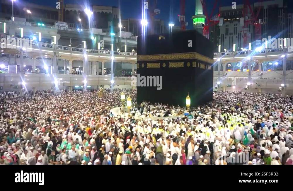 Muslims all around the world face the Kaaba during prayer time Stock ...