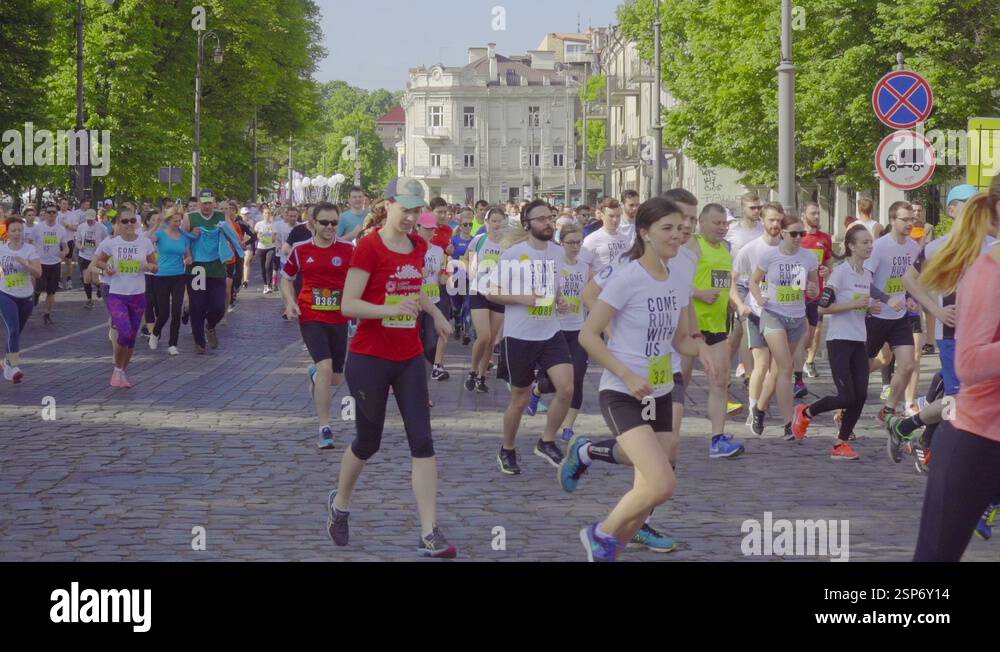 Marathon running competition Stock Videos & Footage - HD and 4K Video ...