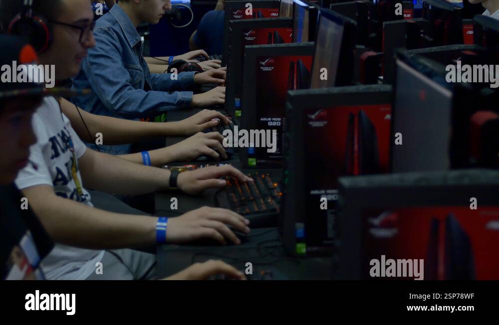 Big Gaming Competition, Teenagers Battling For A Spot In The Grand ...