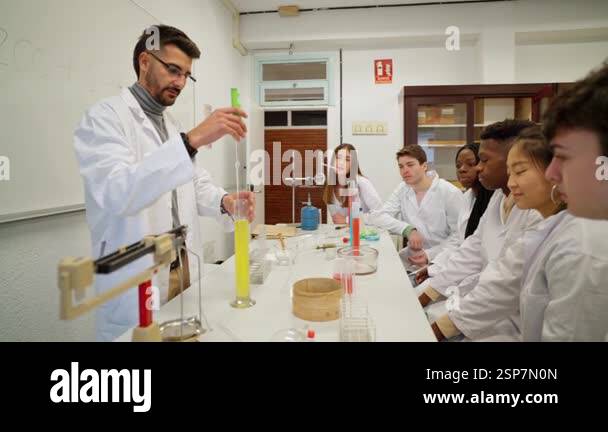 Chemistry techniques Stock Videos & Footage - HD and 4K Video Clips - Alamy