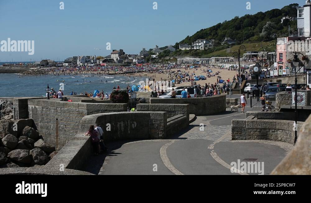 Coastal promenade Stock Videos & Footage - HD and 4K Video Clips - Alamy