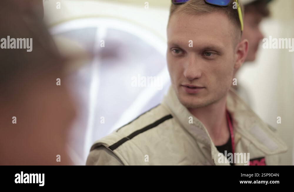 Team rider Stock Videos & Footage - HD and 4K Video Clips - Alamy