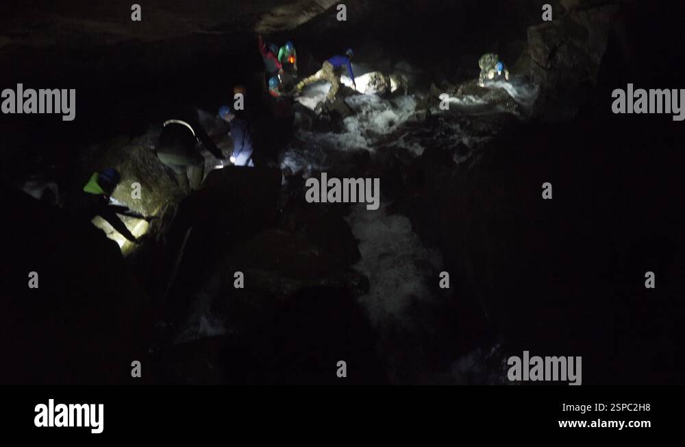 Caving Stock Videos & Footage - HD and 4K Video Clips - Alamy