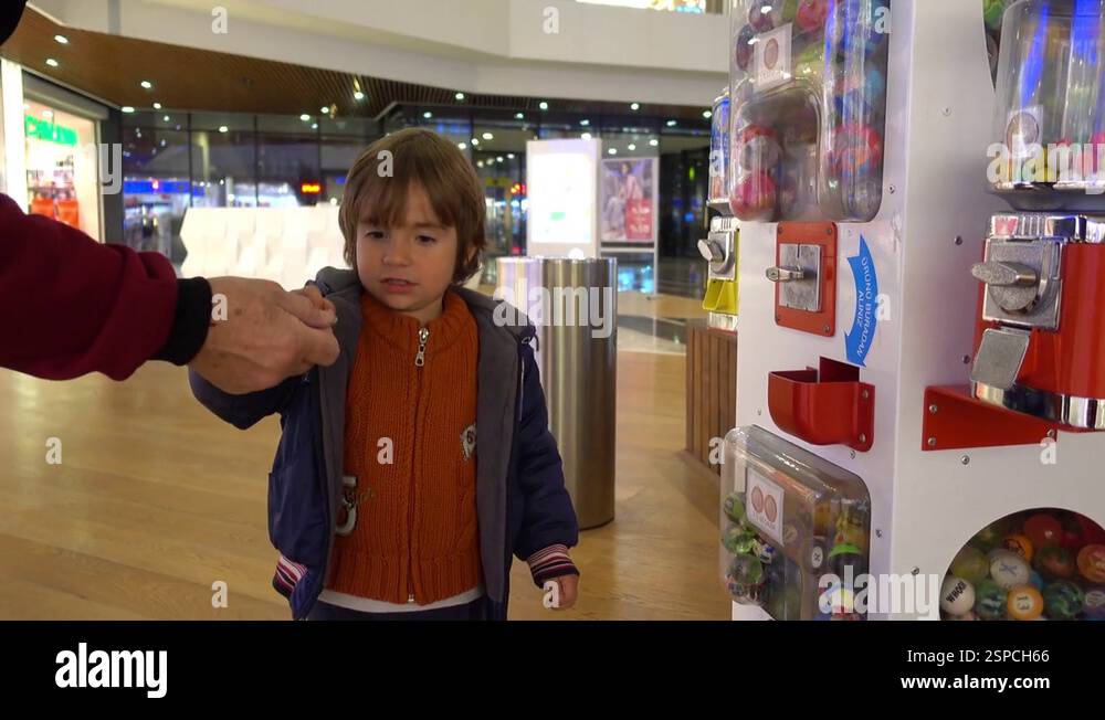 Toy lotto machine Stock Videos & Footage - HD and 4K Video Clips - Alamy