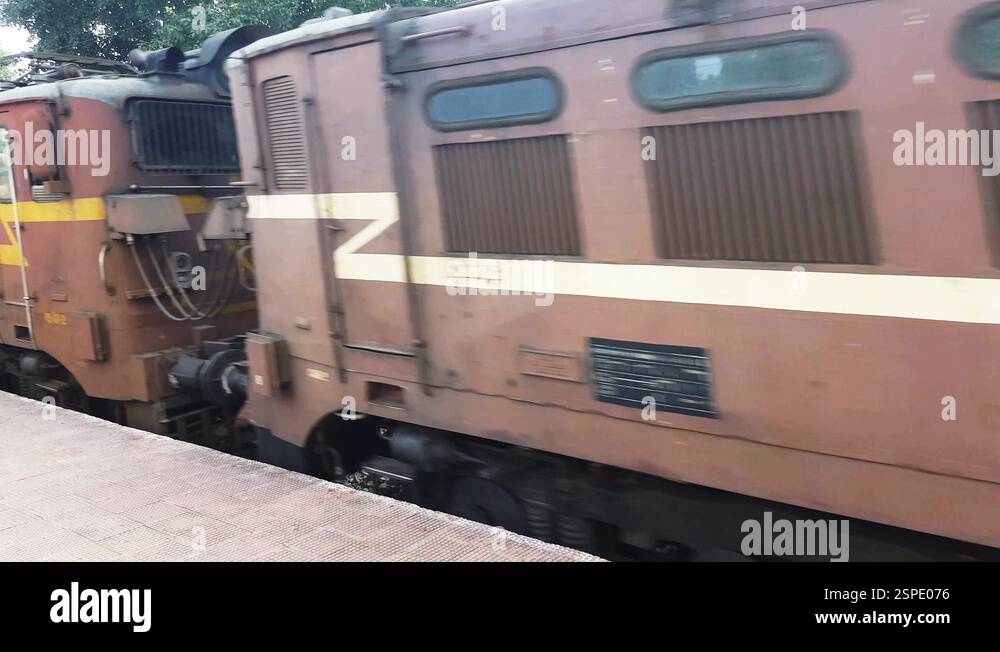 Steam horn Stock Videos & Footage - HD and 4K Video Clips - Alamy