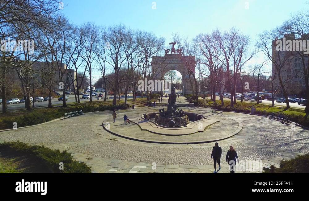 Aerial View of Grand Army Plaza Roundabout Stock Video Footage - Alamy
