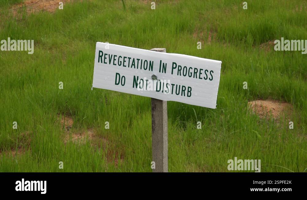 In progress sign Stock Videos & Footage - HD and 4K Video Clips - Alamy