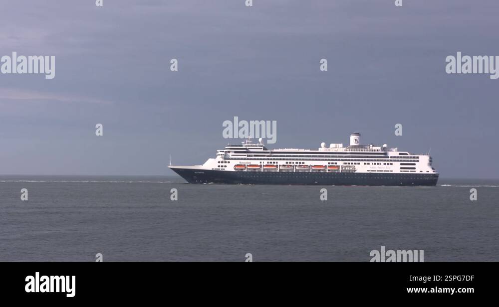Cruise ship ms Rotterdam, Holland America Line, on high seas Stock ...