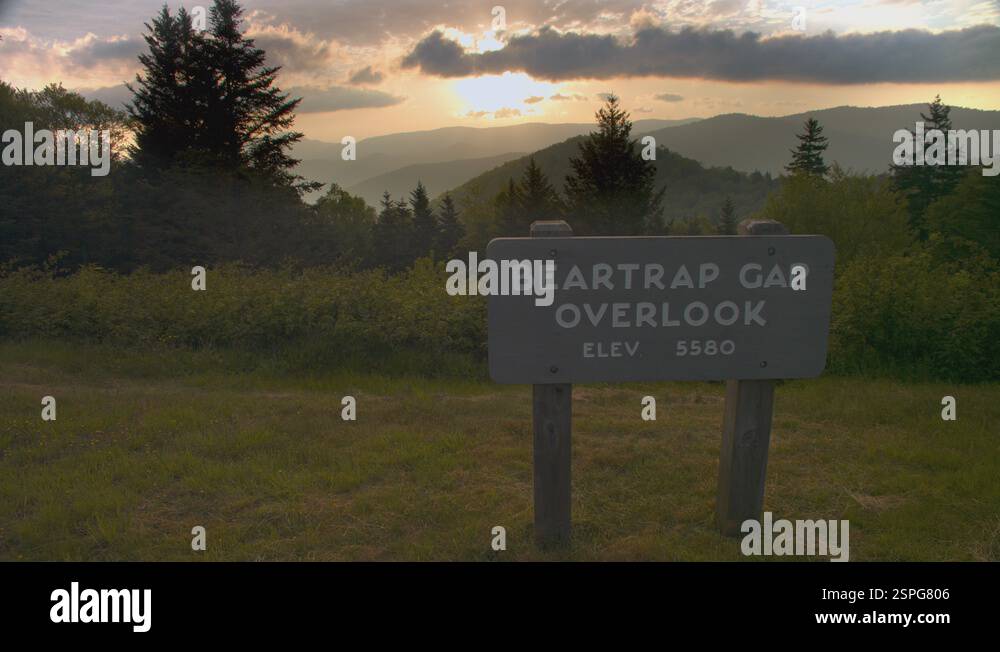 Overlook landscape Stock Videos & Footage - HD and 4K Video Clips - Alamy