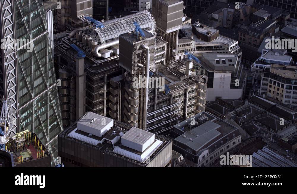 4K Aerial view of iconic London insurance building, Lloyds of London ...