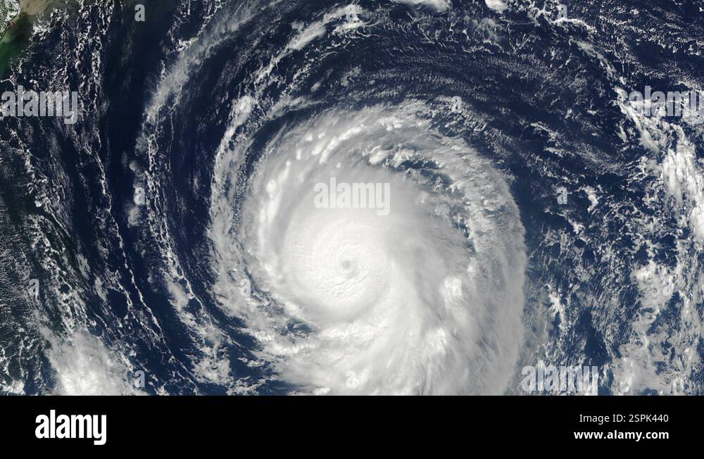 Hurricane Irma Spinning With Wind Speeds Over 180mph Animation HD Stock ...