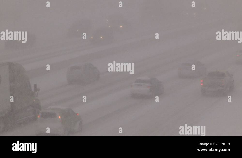 Polar vortex causing blizzard conditions in epic snowstorm in Canada ...